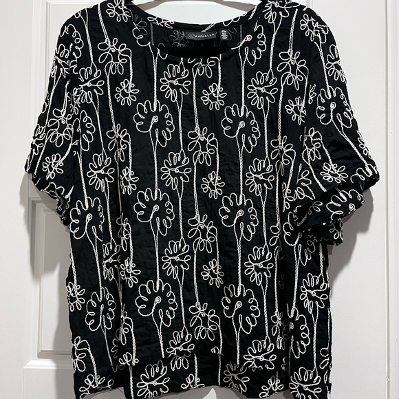 Rafaella | Tops | Rafaella Black And White Floral Blouse | Poshmark